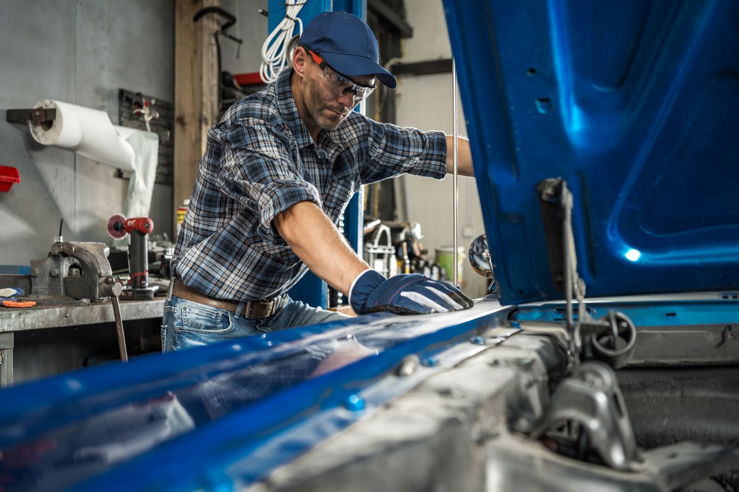 A DIY Beginner’s Guide To Building a Car - In The Garage with CarParts.com