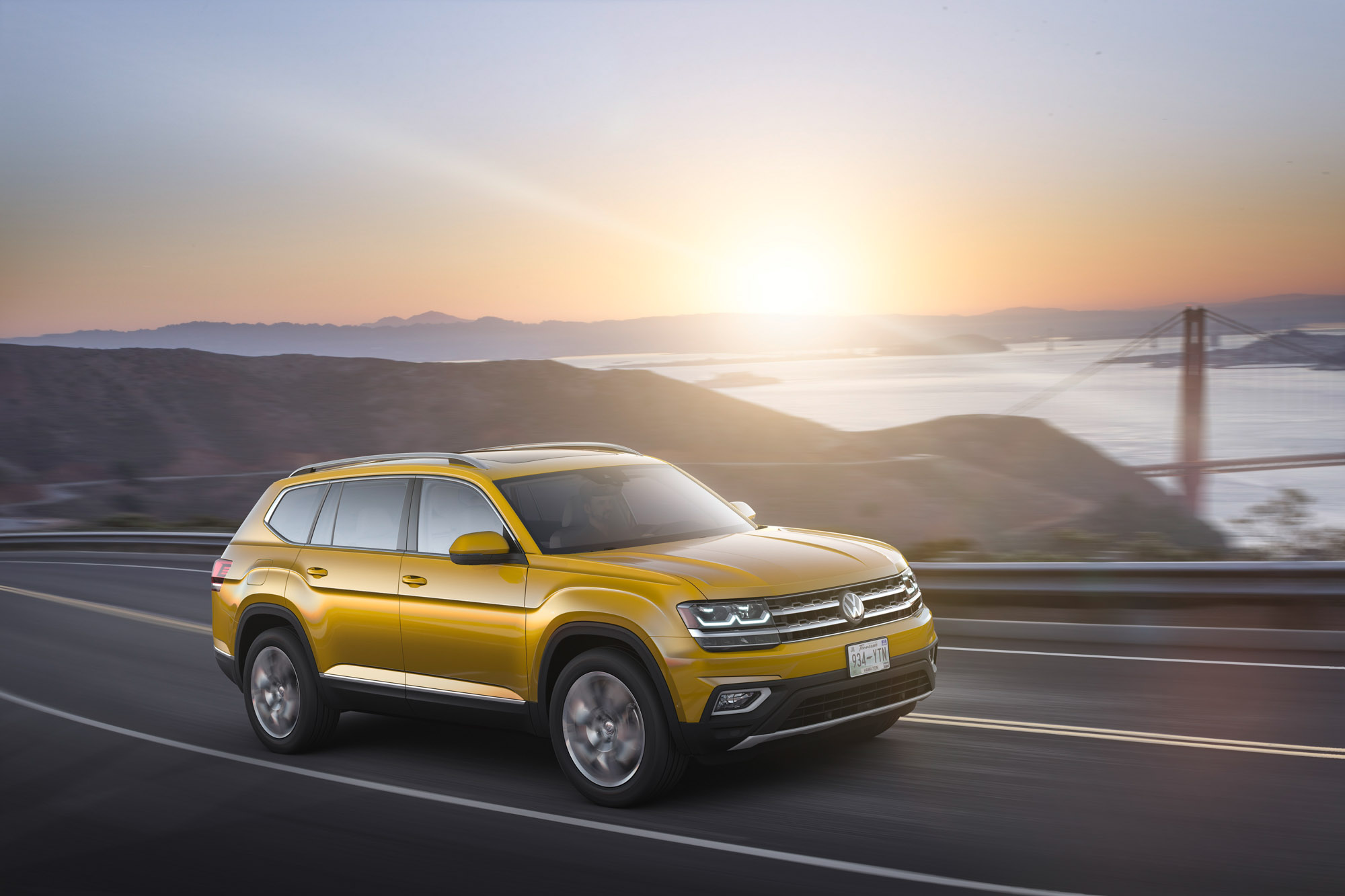 VW Atlas vs. The Top Three-Row SUVs - In The Garage with CarParts.com