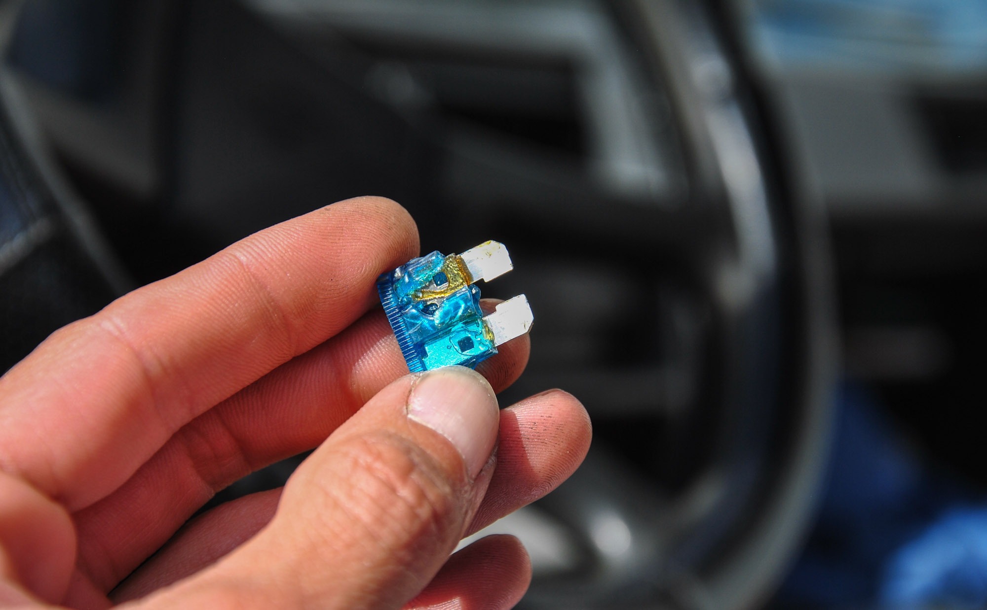 What Does a Blown Car Fuse Look Like? - In The Garage with CarParts.com