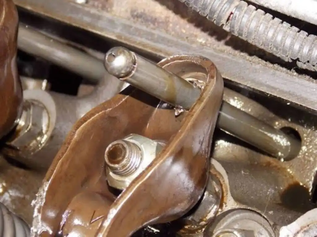 What Is the Redline of an Engine and Why Is It Bad for Your Vehicle ...